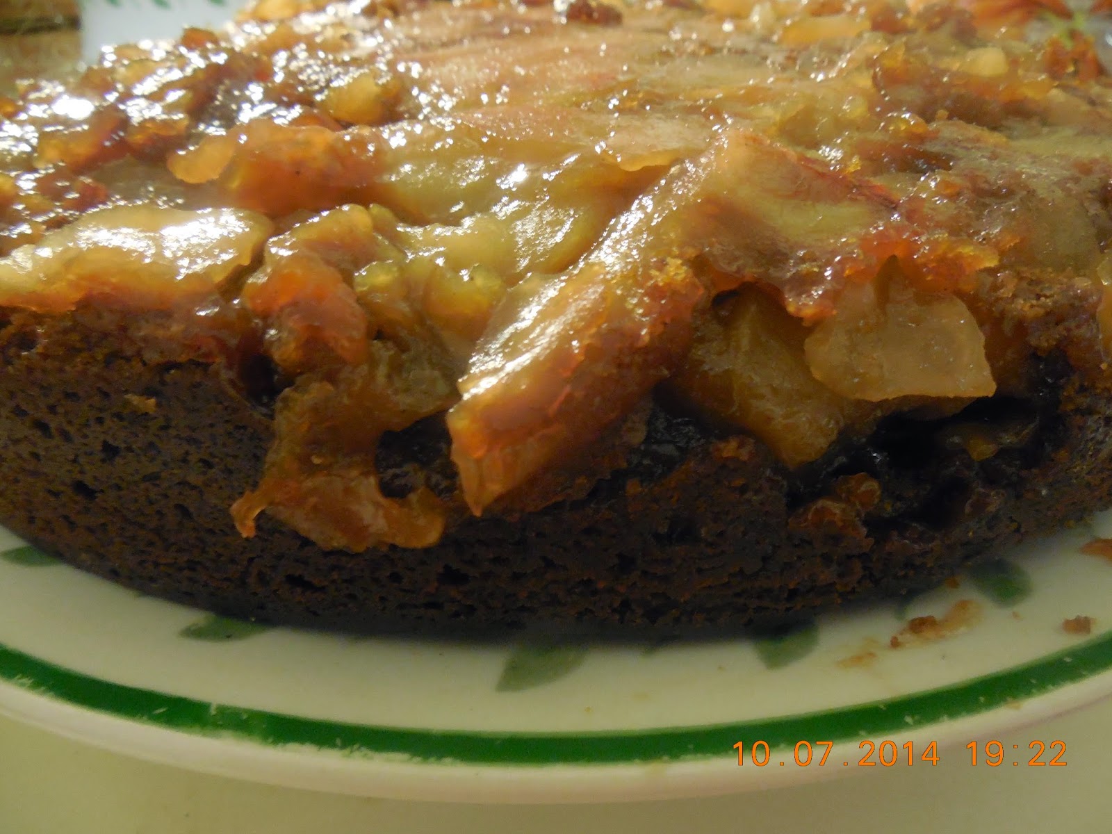 Recipes for Judys' Foodies: Upside Down Apple Gingerbread Cake